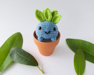 38 Free Patterns on Crochet Plants • Made From Yarn