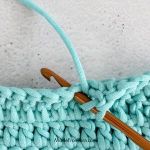 How To Double Crochet - Complete Guide • Made From Yarn