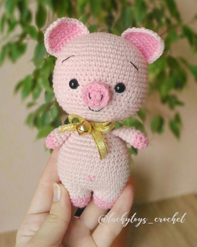 Top 27 Free Crochet Pig Patterns • Made From Yarn