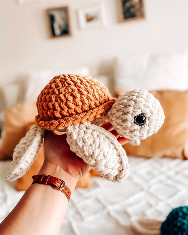 33 Free Crochet Turtle Patterns • Made From Yarn