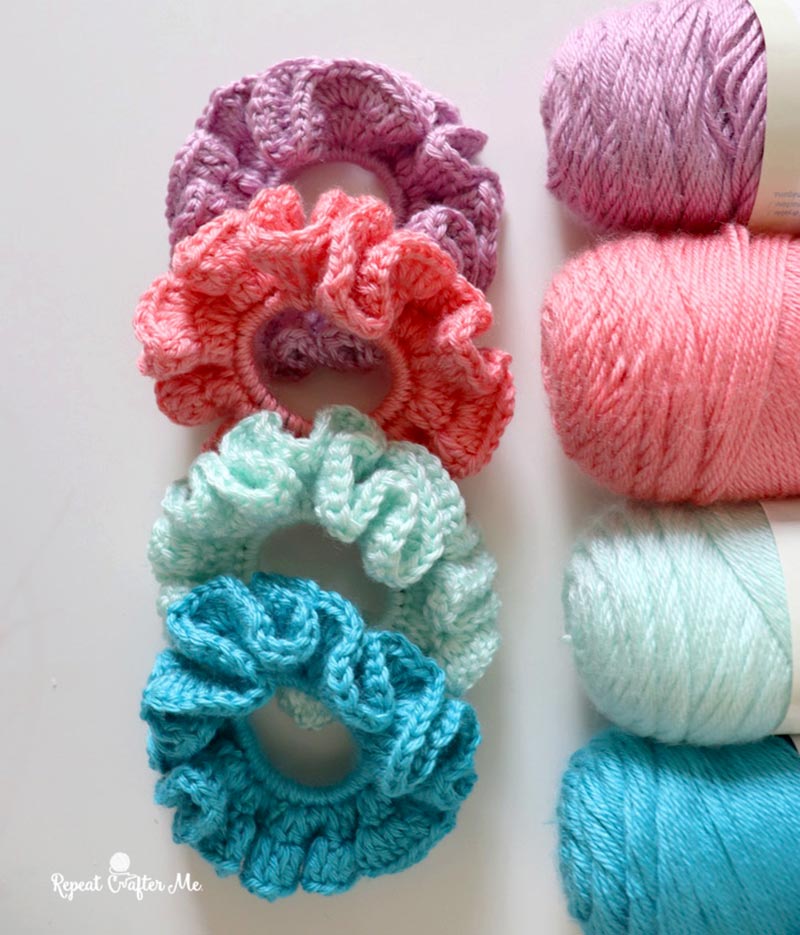 25 Easy Crochet Scrunchie Patterns • Made From Yarn