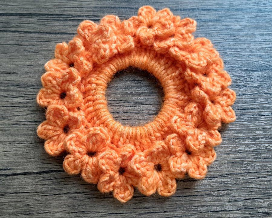 25 Easy Crochet Scrunchie Patterns • Made From Yarn
