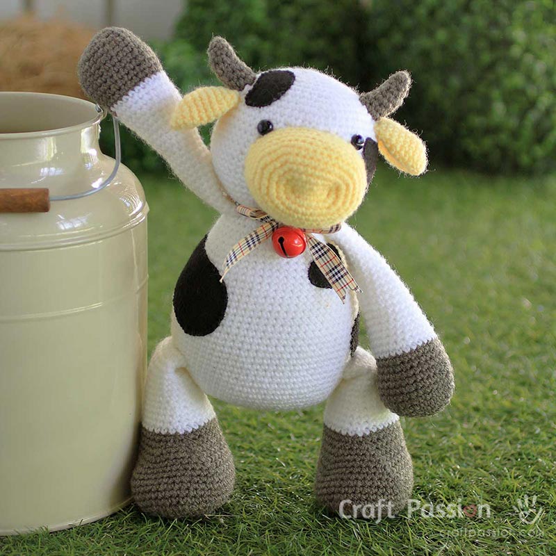 43 Free Crochet Cow Patterns • Made From Yarn