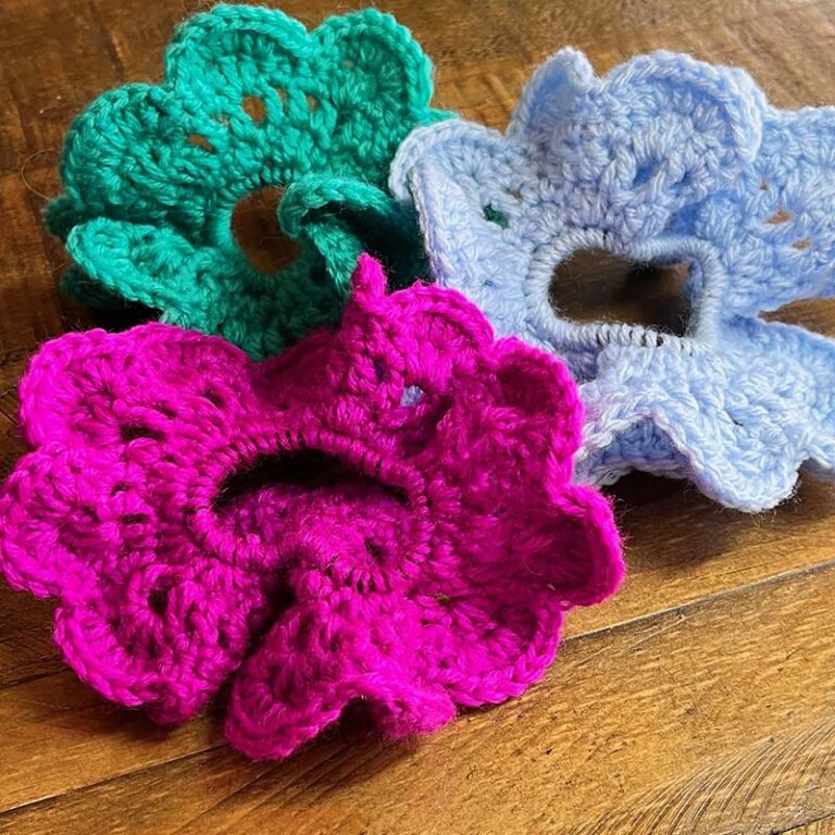 25 Easy Crochet Scrunchie Patterns • Made From Yarn