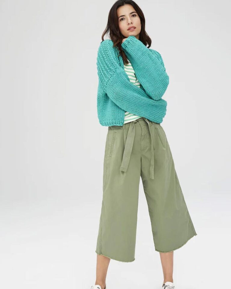 53 Gorgeous Cardigan Knitting Patterns • Made From Yarn