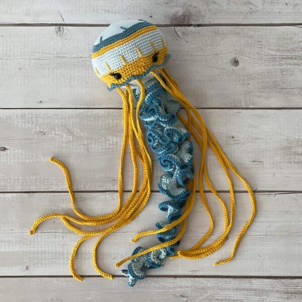 33 Free Easy Crochet Jellyfish Pattern • Made From Yarn
