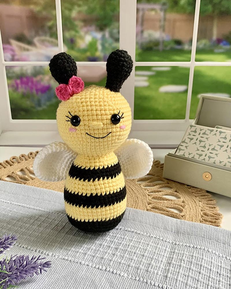 34 Unique and Free Crochet Bee Patterns • Made From Yarn
