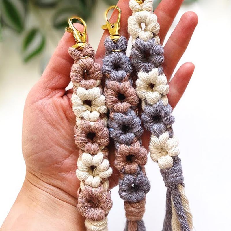 Macramé For Beginners: 25 Easy Projects • Made From Yarn
