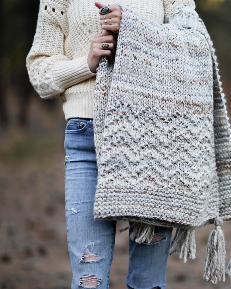 34 Soft And Cozy Blanket Knitting Patterns • Made From Yarn