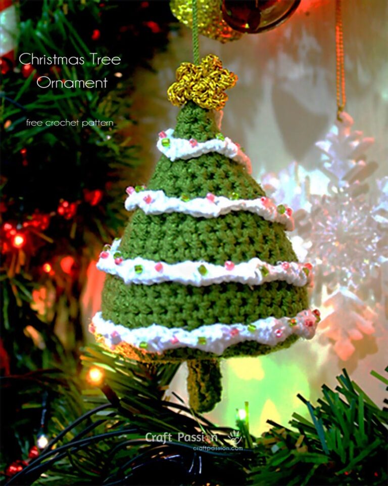28 Free Crochet Christmas Tree Patterns • Made From Yarn
