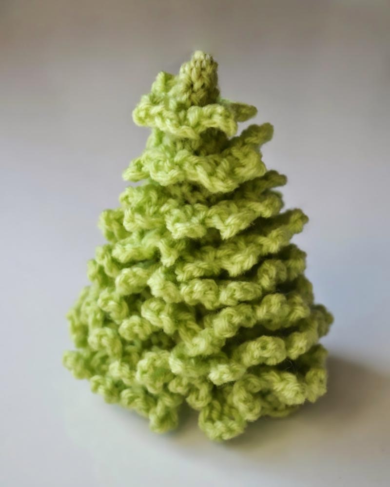 28 Free Crochet Christmas Tree Patterns • Made From Yarn