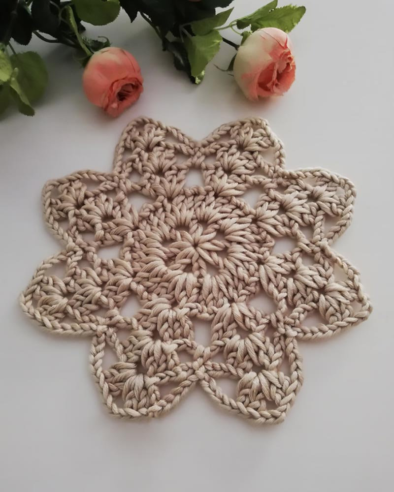 35 Gorgeous Patterns for Crochet Doilies • Made From Yarn