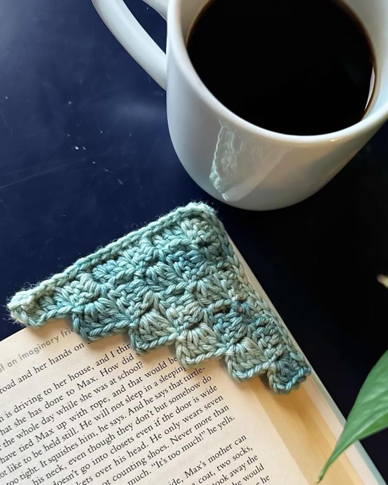 34 Easy Patterns For Crochet Bookmark • Made From Yarn