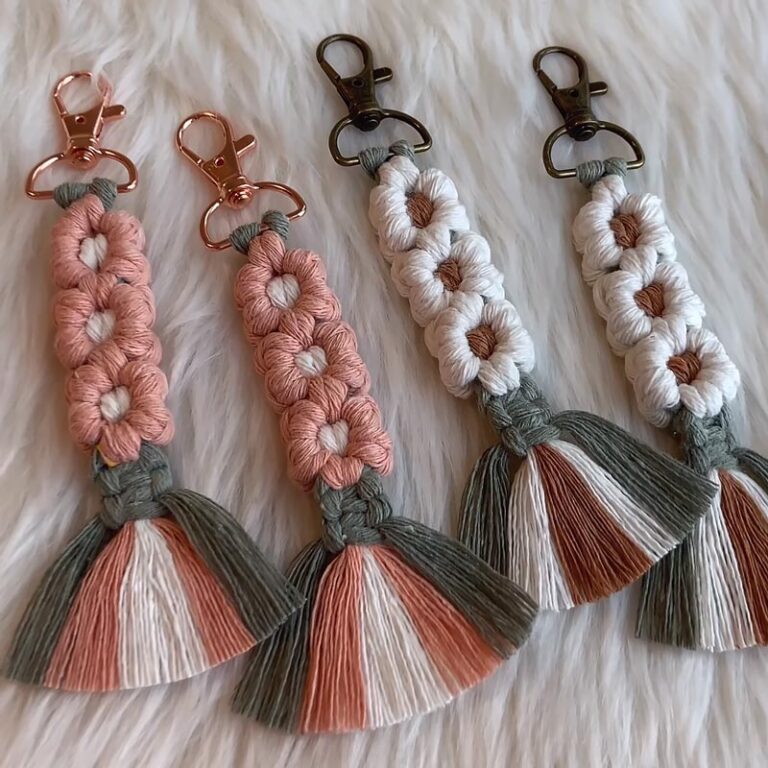 22 Creative Macrame Keychain Projects • Made From Yarn