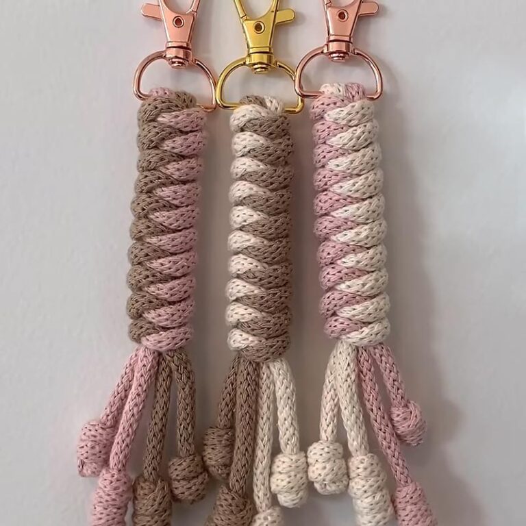 22 Creative Macrame Keychain Projects • Made From Yarn