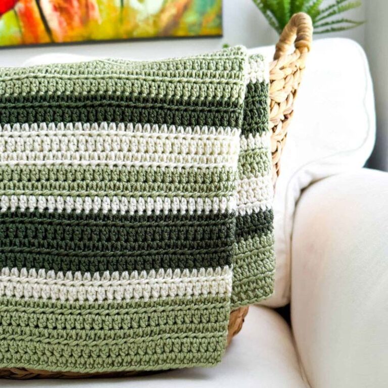 52 Free And Cozy Crochet Blanket Patterns • Made From Yarn